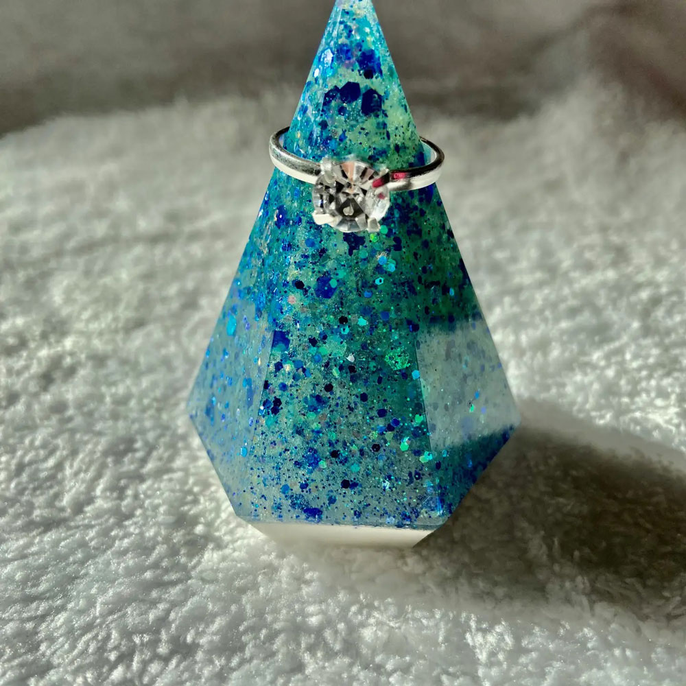 Petite Ring Holders-Faceted - The Terry Janis Collection